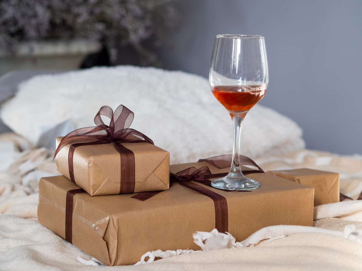 20 Best Gifts For Wine Lovers in 2023 - Decomil